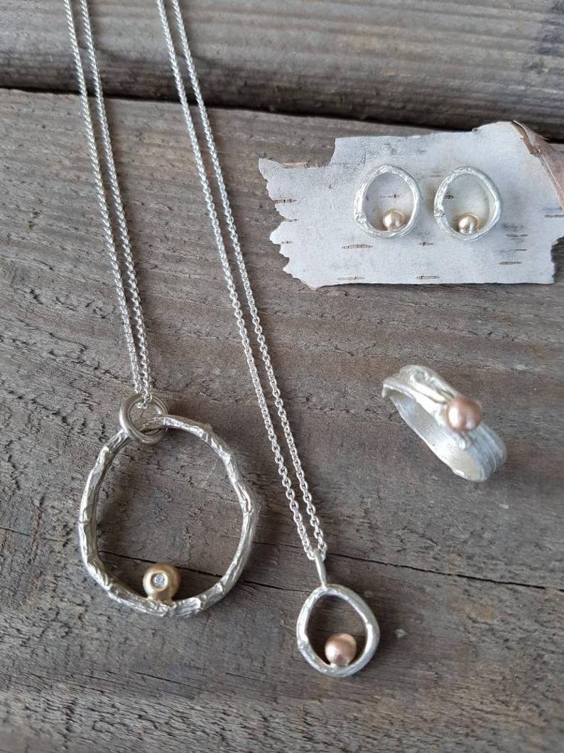 Oval Twig Studs, With Gold Pebble – Monique van Wel Designs